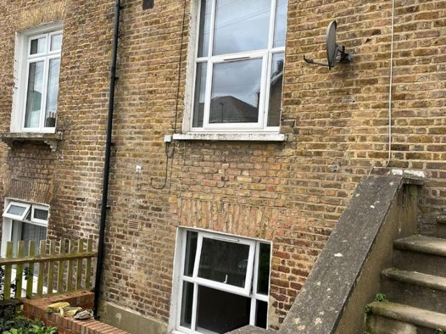 Room at Ravensbourne Road, Greater London