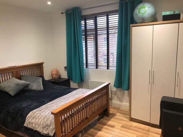 Apartment at Ravenshurst Avenue, Greater London