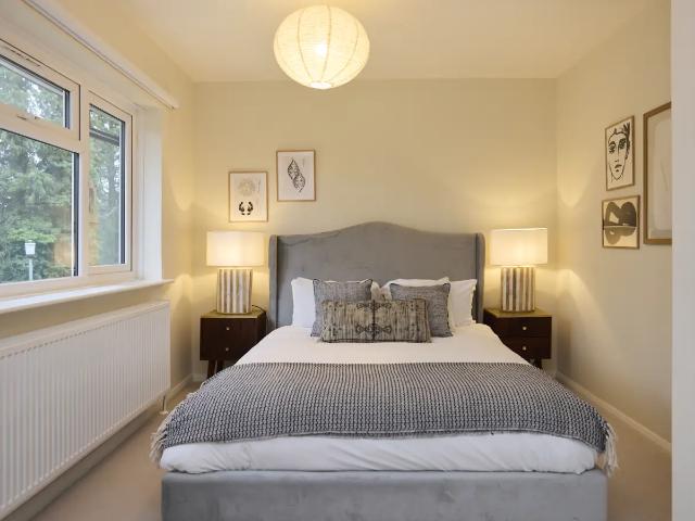 Apartment at Ravenswood Court, Greater London