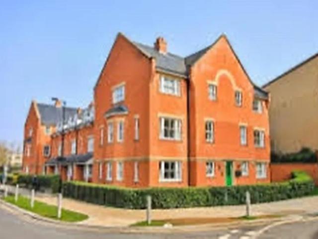 Apartment at Ravensworth Gardens, Cambridge