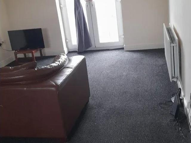 Room at Rawsthorne Avenue, Manchester