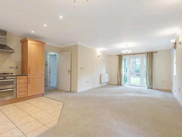 Apartment at Ray Mill Road East, Maidenhead