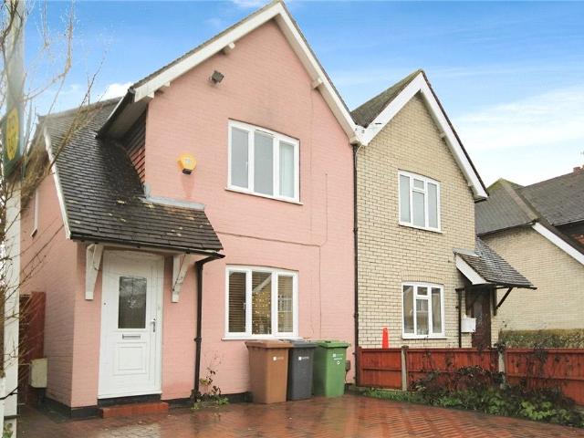Apartment at Raymond Crescent, Guildford