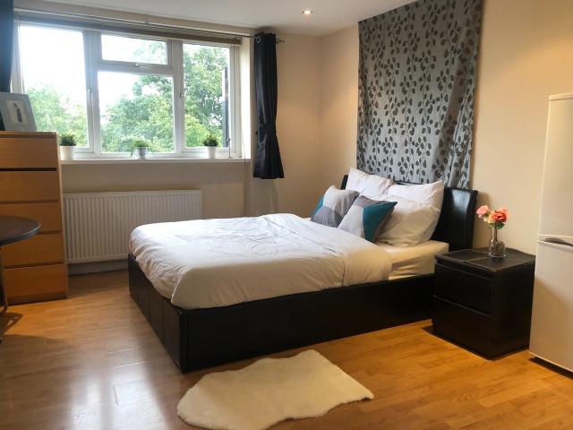 Apartment at Rayners Lane, Greater London