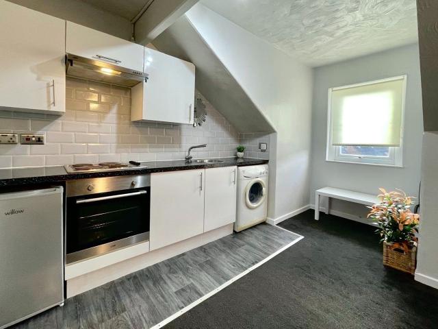 Apartment at Raynville Road, Leeds