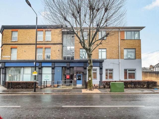 Apartment at Rabbits Road, Greater London
