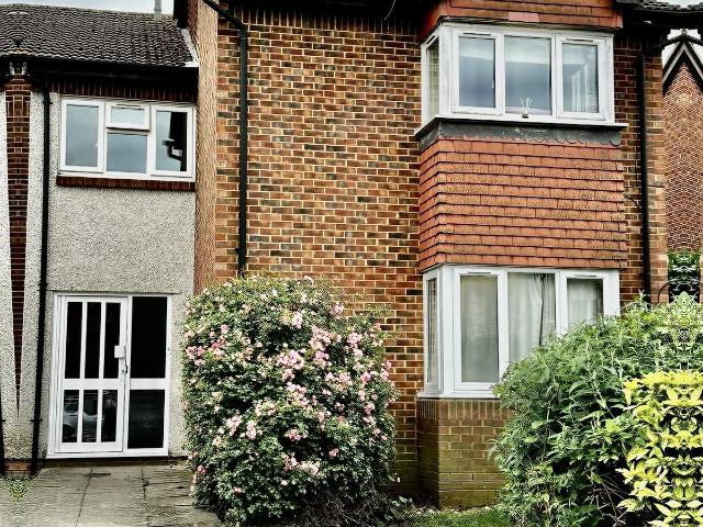 Apartment at Rabournmead Drive, Greater London