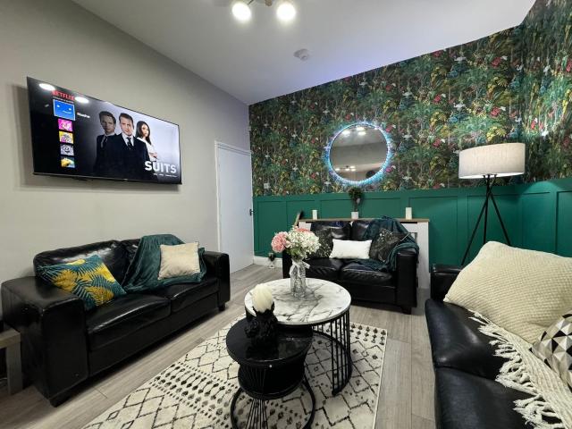Apartment at Raddlebarn Road, Birmingham