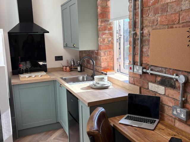 Apartment at Raddlebarn Road, Birmingham