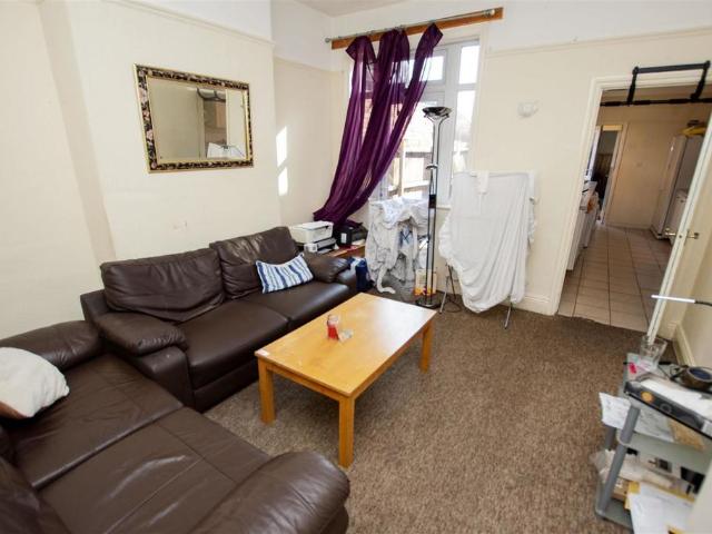 Apartment at Raddlebarn Road, Birmingham