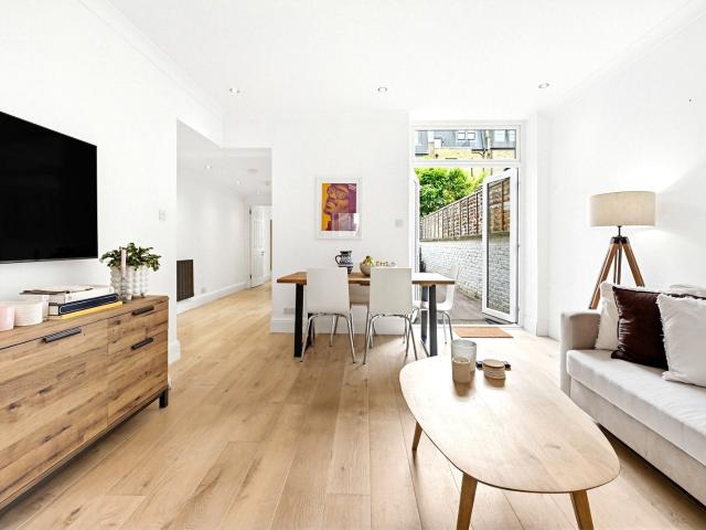 Apartment at Radipole Road, Greater London