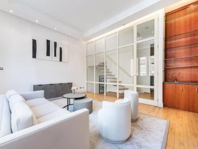 Apartment at Radnor Place, City of Westminster