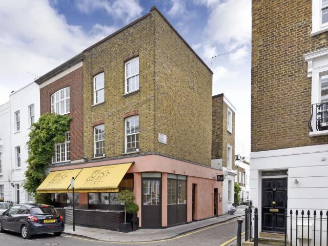 Apartment at Radnor Walk, Greater London