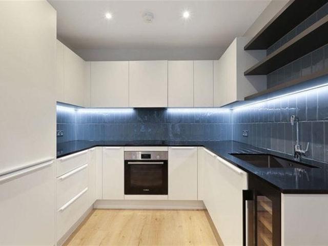 Apartment at Raglan Road, London
