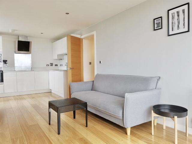 Apartment at Rainhill Way, Greater London