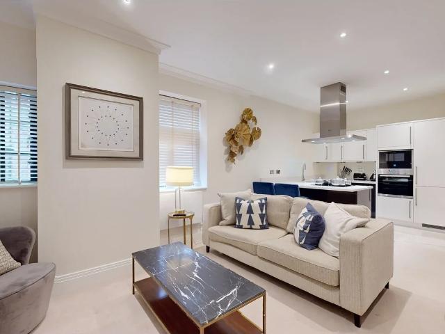 Apartment at Rainville Road, Greater London