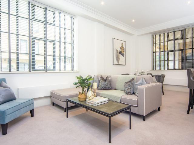 Apartment at Rainville Road, Greater London