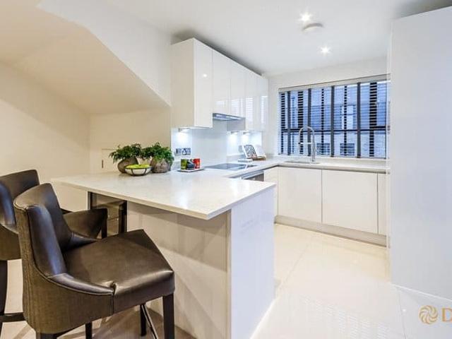 Apartment at Rainville Road, Greater London