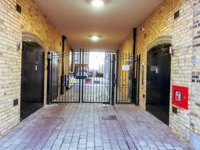 Apartment at Rainville Road, Greater London
