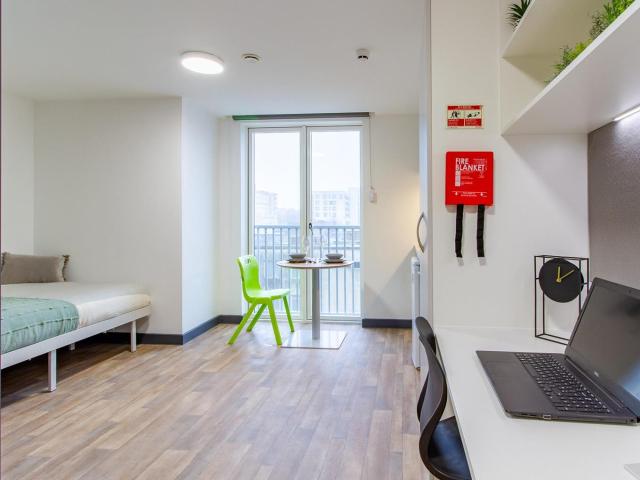 Apartment at Raleigh Street, Plymouth
