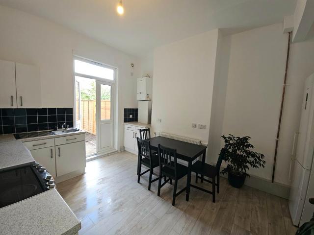 Apartment at Ramsay Road, Greater London