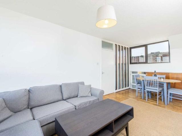Apartment at Rampayne Street, City of Westminster