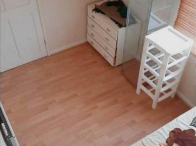 Apartment at Randlesdown Road, Greater London