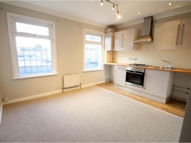 Apartment at Ranelagh Road, Greater London