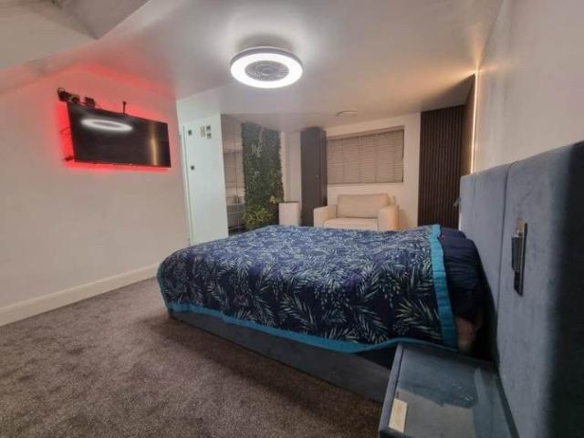 Apartment at Retford Close, Greater London