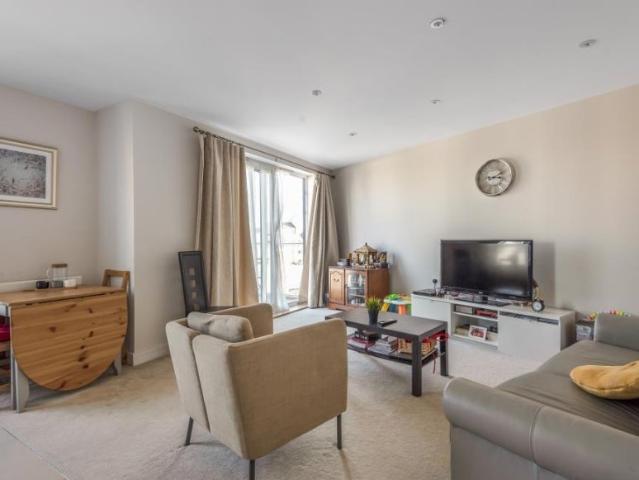 Apartment at Reading Road, Pangbourne