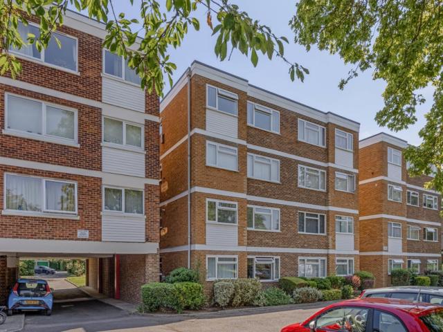 Apartment at Rectory Green, Greater London