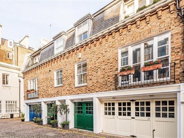 Apartment at Redcliffe Mews, Greater London