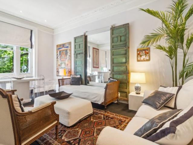Apartment at Redcliffe Gardens, Greater London