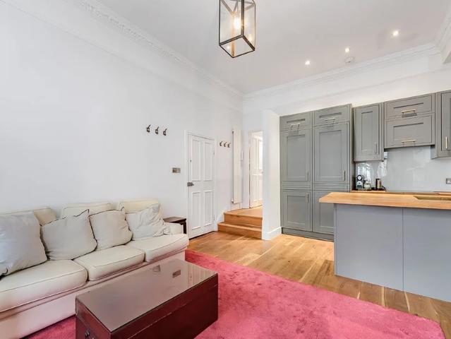 Apartment at Redcliffe Street, Greater London