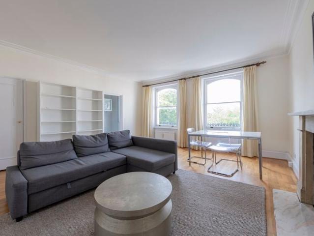 Apartment at Redcliffe Square, Greater London