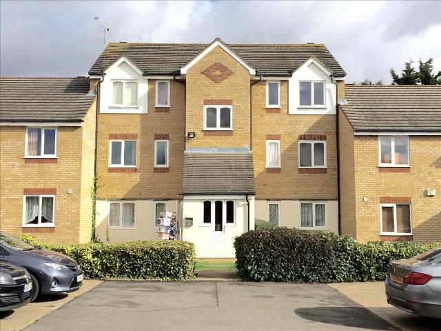 Apartment at Redford Close, Greater London