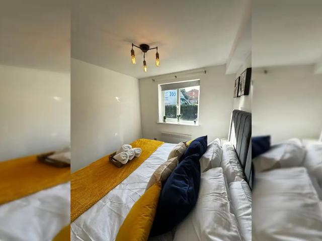 Apartment at Redford Close, Greater London