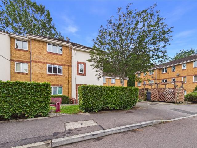 Apartment at Redshank Court, Thatcham