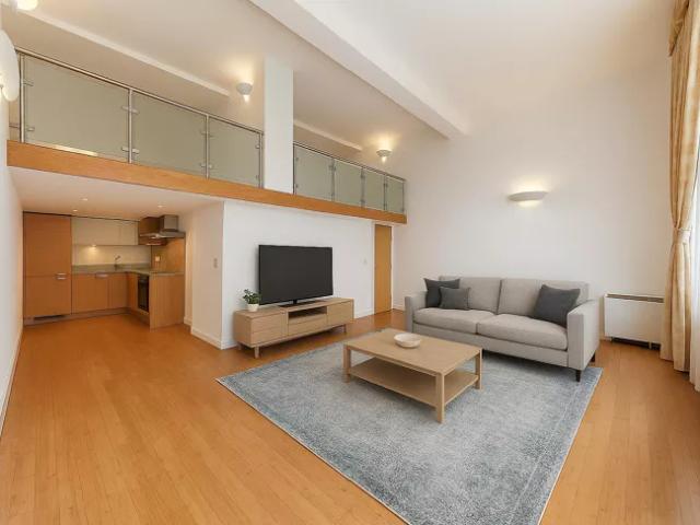Apartment at Reed Place, Greater London
