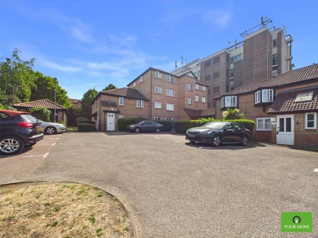 Apartment at Regarth Avenue, London