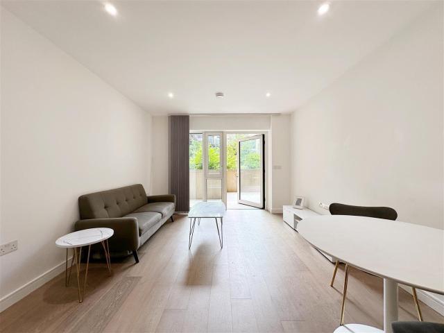 Apartment at Regatta Lane, Greater London