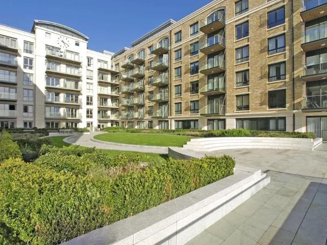 Apartment at Regatta Lane, Greater London