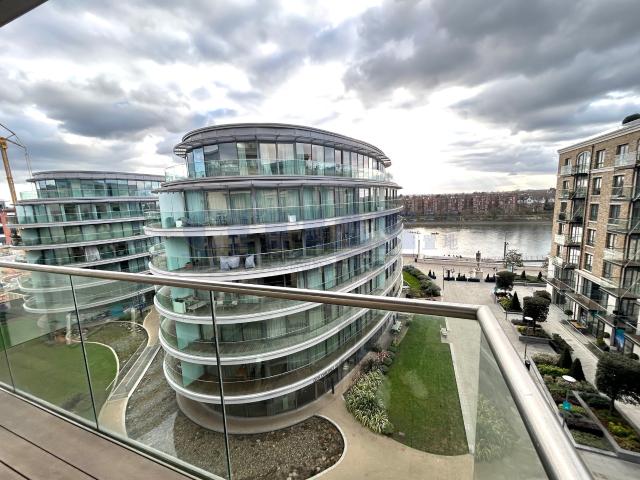 Apartment at Regatta Lane, Greater London