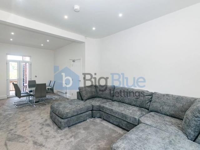 Apartment at Regent Park Terrace, Leeds