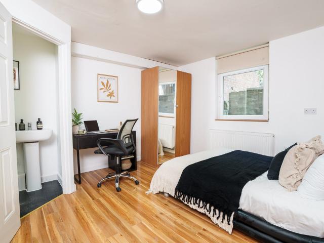 Apartment at Regent Park Terrace, Leeds