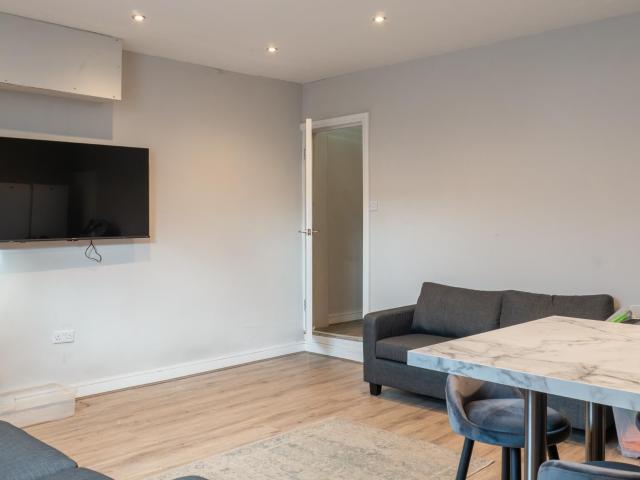 Apartment at Regent Terrace, Leeds