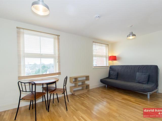 Apartment at Regent's Park Road, Greater London