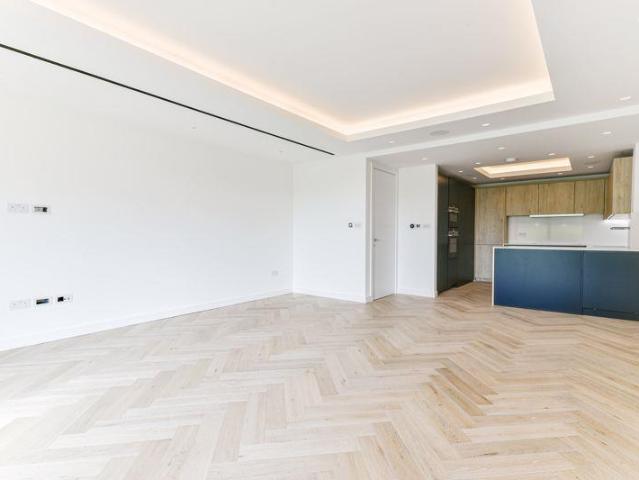 Apartment at Regent's Park Road, Greater London