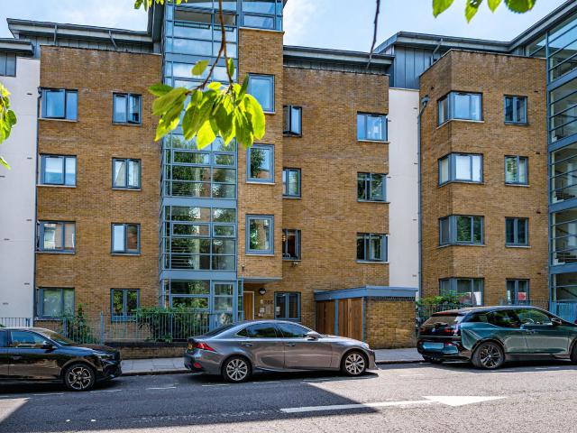 Apartment at Regent's Park Road, Greater London