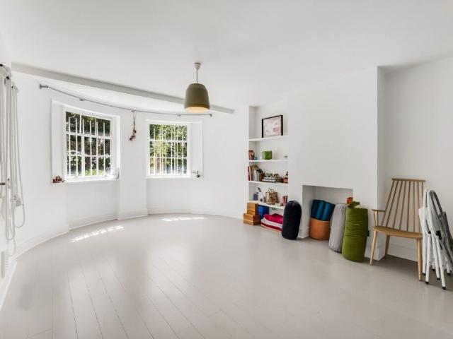 Apartment at Regent's Park Road, Greater London